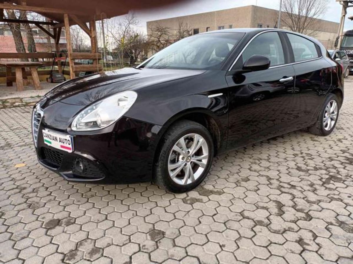 ALFA ROMEO Giulietta (2010-21) Usata prezzo e caratteristiche tecniche ...