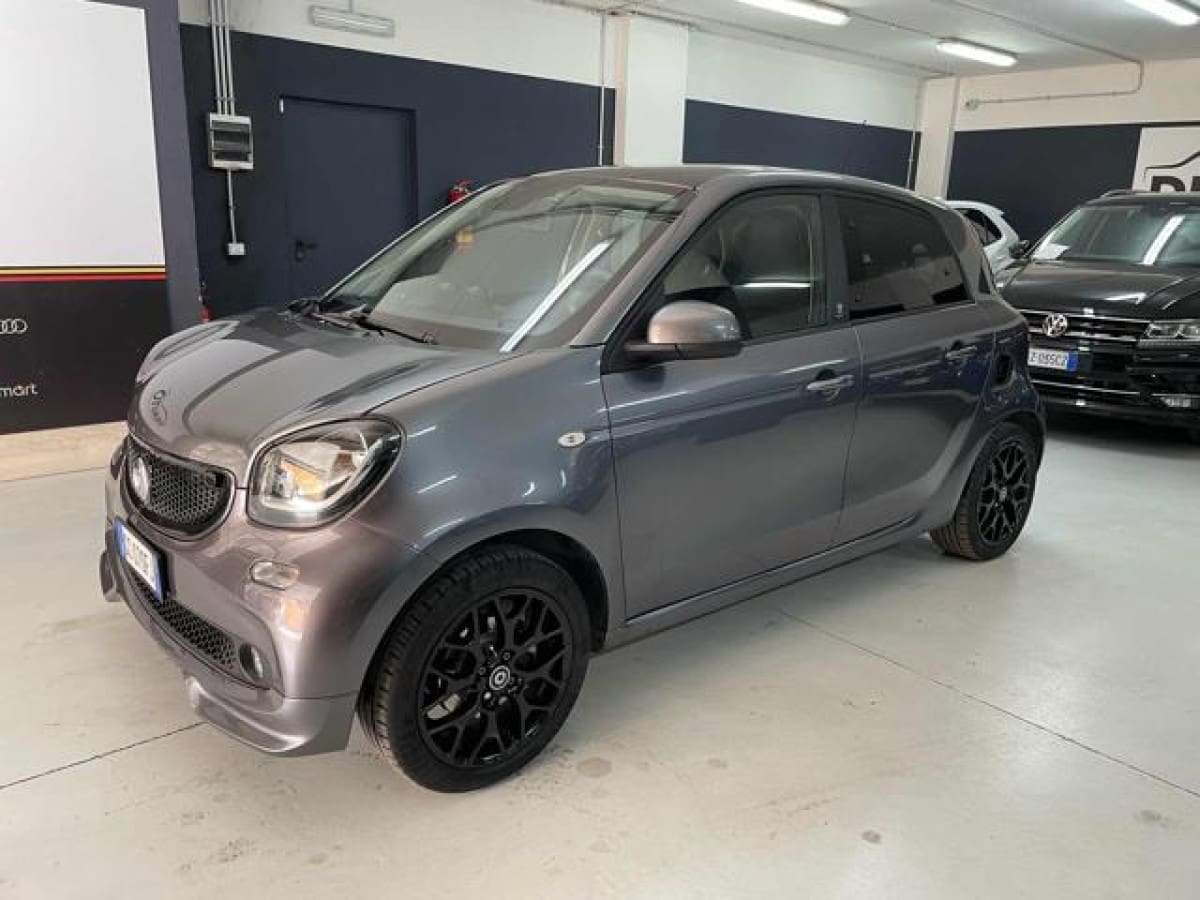 SMART forfour 2ªs. (W453) Usata prezzo e caratteristiche tecniche ...