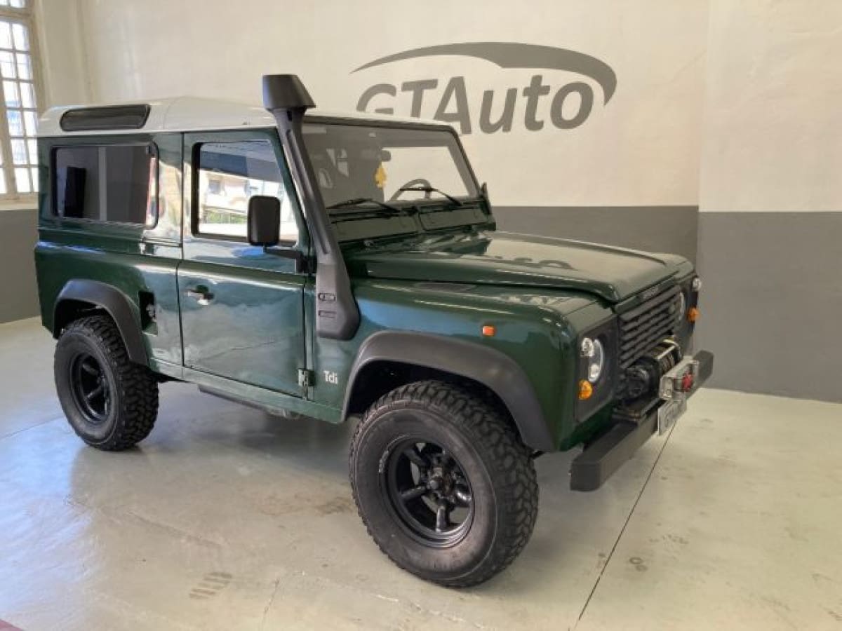 LAND ROVER Defender Usata prezzo e caratteristiche tecniche - Auto Usate