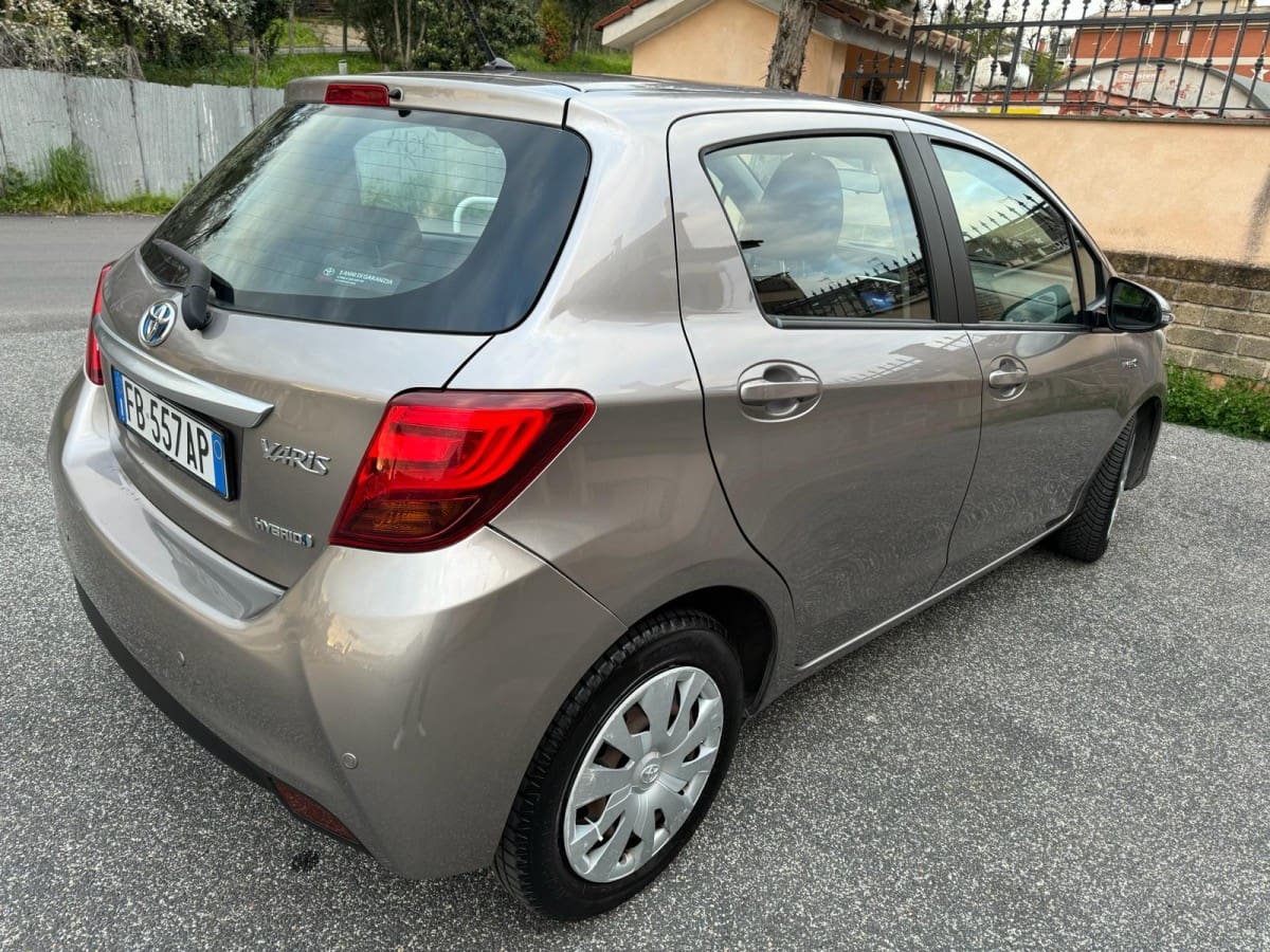 TOYOTA Yaris 3ª serie Usata prezzo e caratteristiche tecniche - Auto Usate