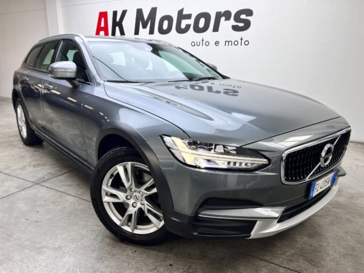 VOLVO V90 CC (2016-->) Usata prezzo e caratteristiche tecniche - Auto Usate