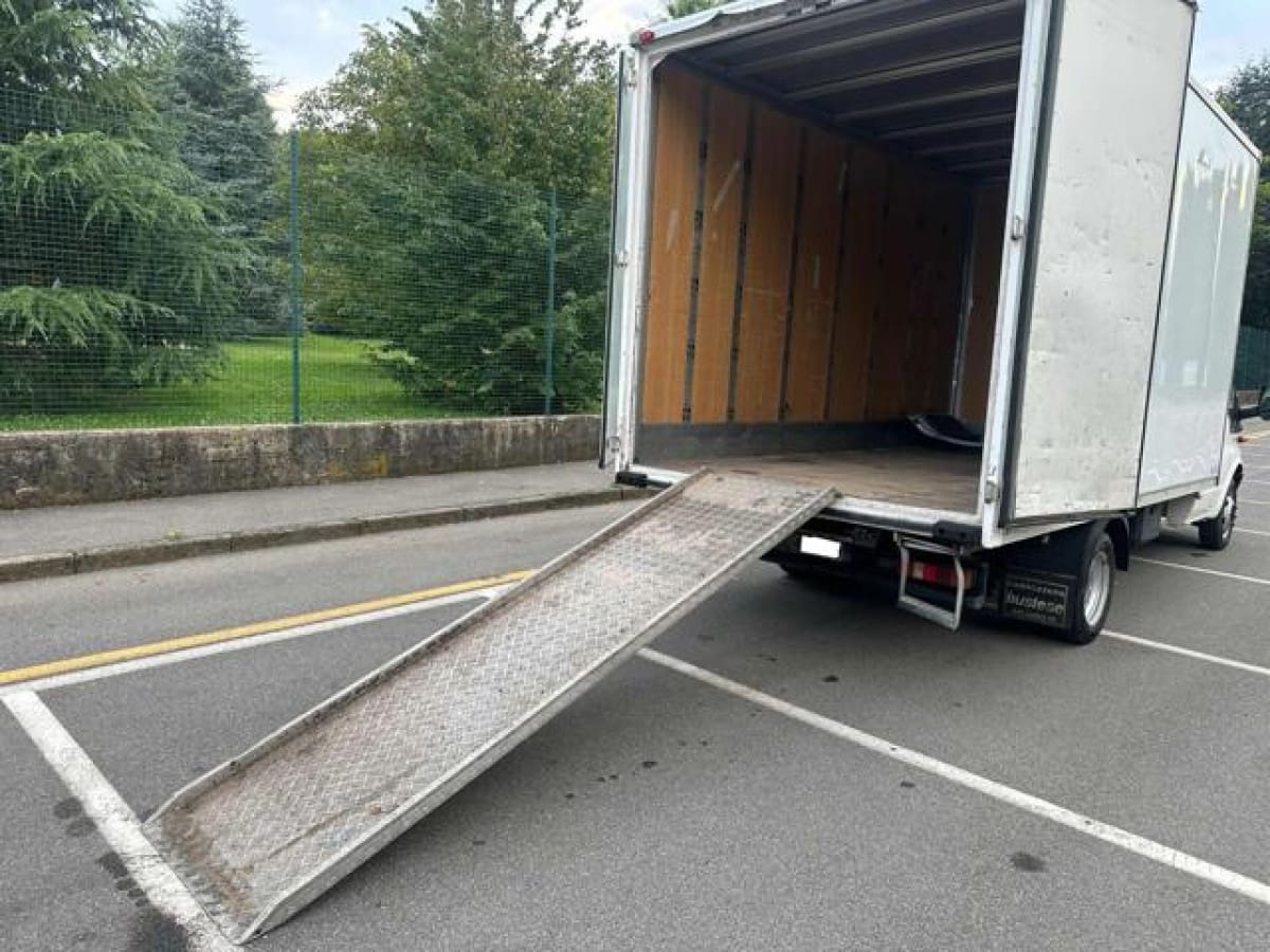 FORD Trans/Tour/Bus 2000 Usata prezzo e caratteristiche tecniche ...