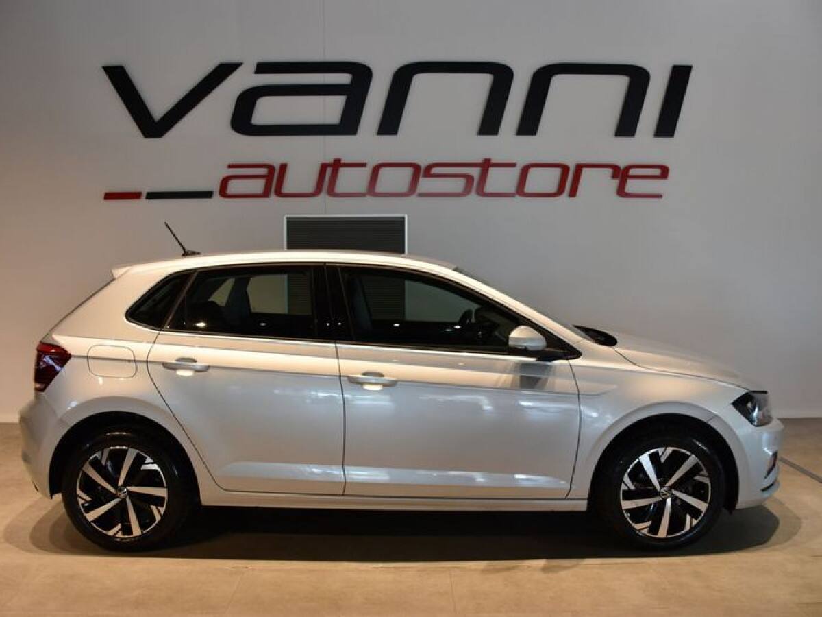 VOLKSWAGEN Polo 6ª serie Usata prezzo e caratteristiche tecniche - Auto ...