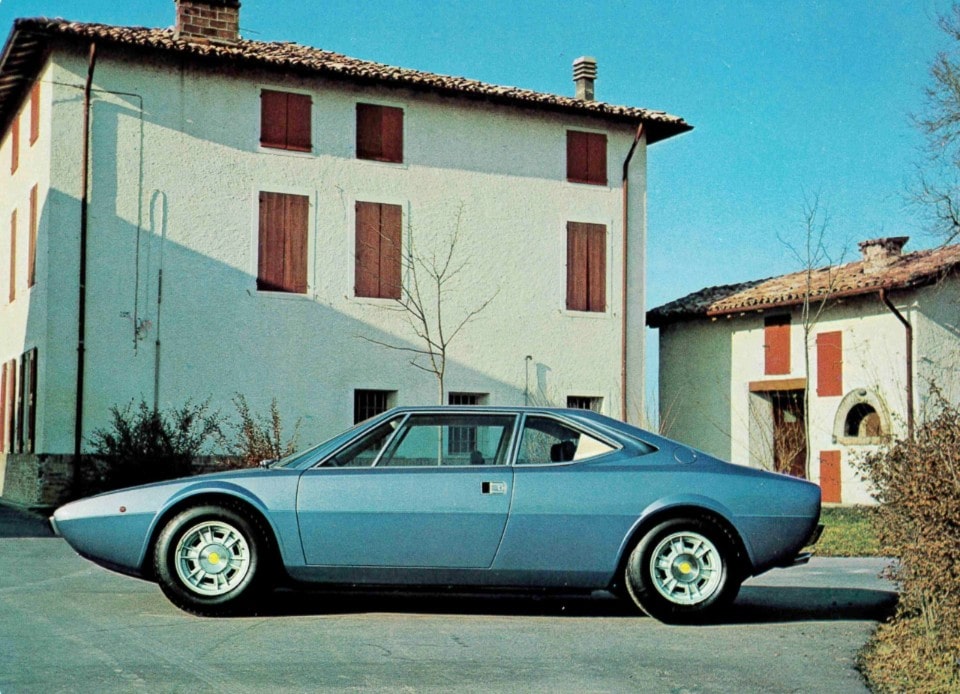 La Dino 308 GT4 compie 50 anni: ecco la sua storia