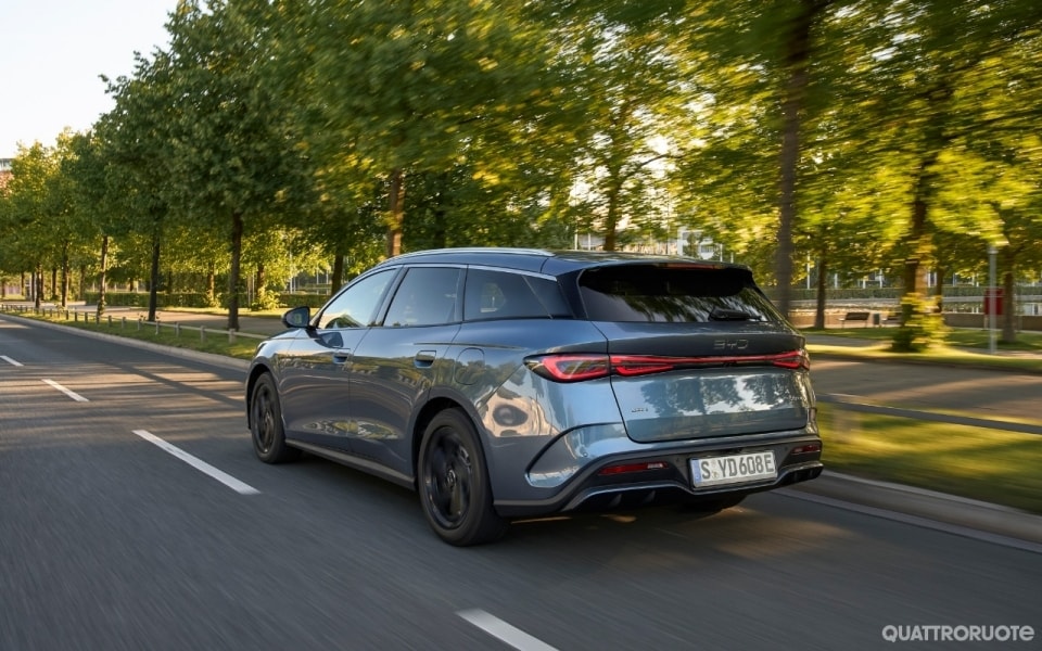 BYD Seal 6 DM-i Touring: il test da Milano-Monaco (e ritorno) con un pieno