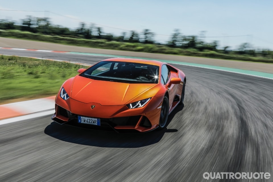 Le 10 regine dell’accelerazione: chi domina sullo 0-100 km/h?