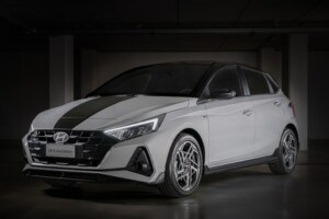 Vittori Turbio, la V12 ibrida disegnata da Pininfarina | Quattroruote.it