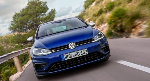 Volkswagen Golf R - Tutti i dettagli della versione aggiornata ...