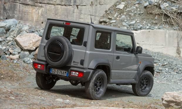 Suzuki Jimny Pro: prezzo, interni, motore, uscita | Quattroruote.it