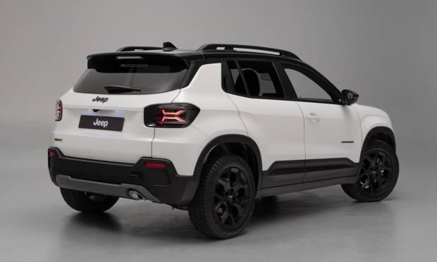 Jeep Avenger 4xe: prezzo, interni, motore, consumi, guida | Quattroruote.it