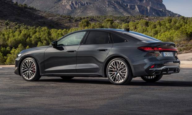 Audi A5 Sportback e Avant 2024: uscita, interni e motori dell'erede della A4 | Quattroruote.it