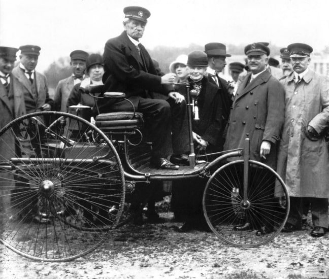Benz Patent Motorwagen - 130 anni fa il brevetto della prima automobile ...