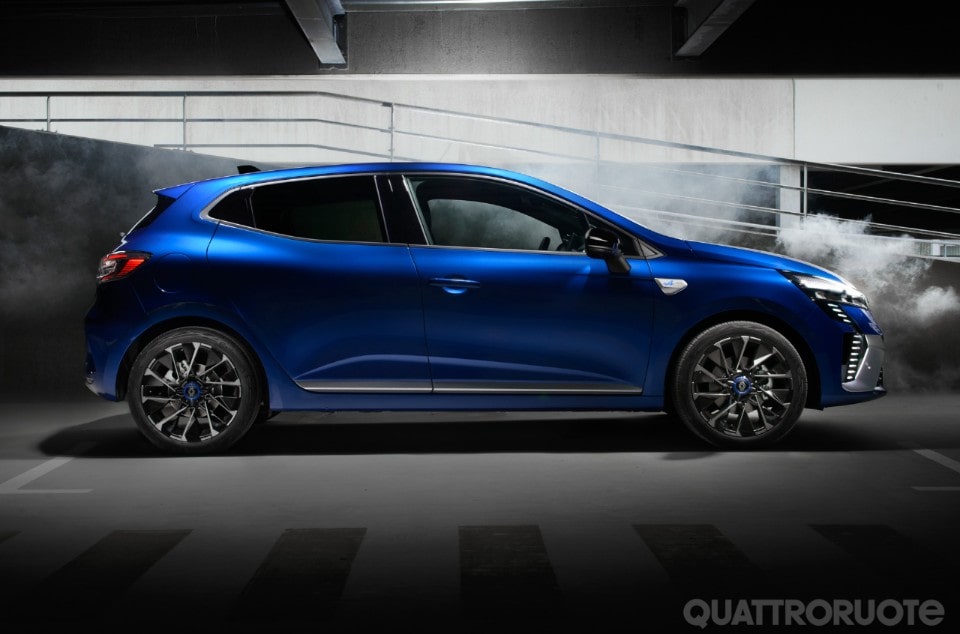 Nuova Renault Clio restyling: caratteristiche, motori, allestimento ...