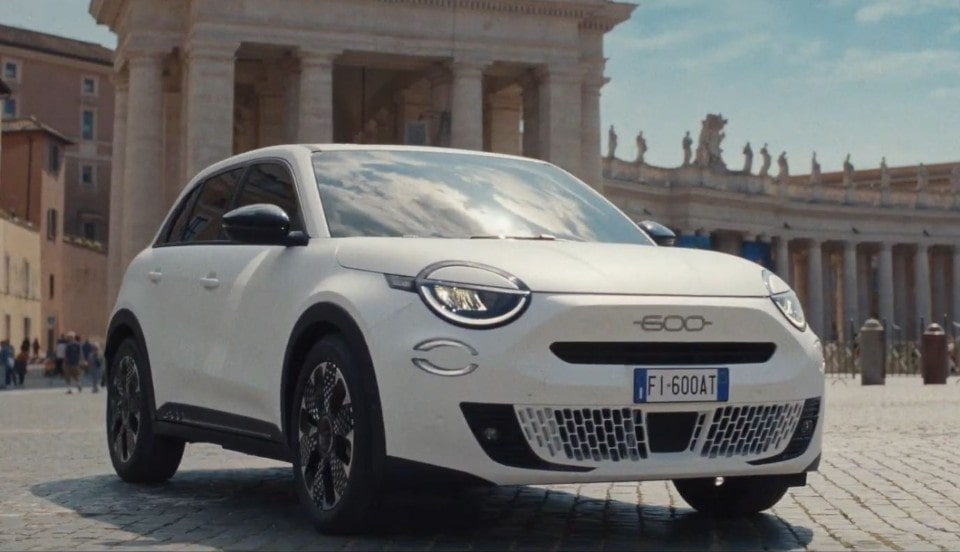 Nuova Fiat 600 Suv: prezzo, interni, dimensioni, immagini, motorizzazioni, quando esce ...