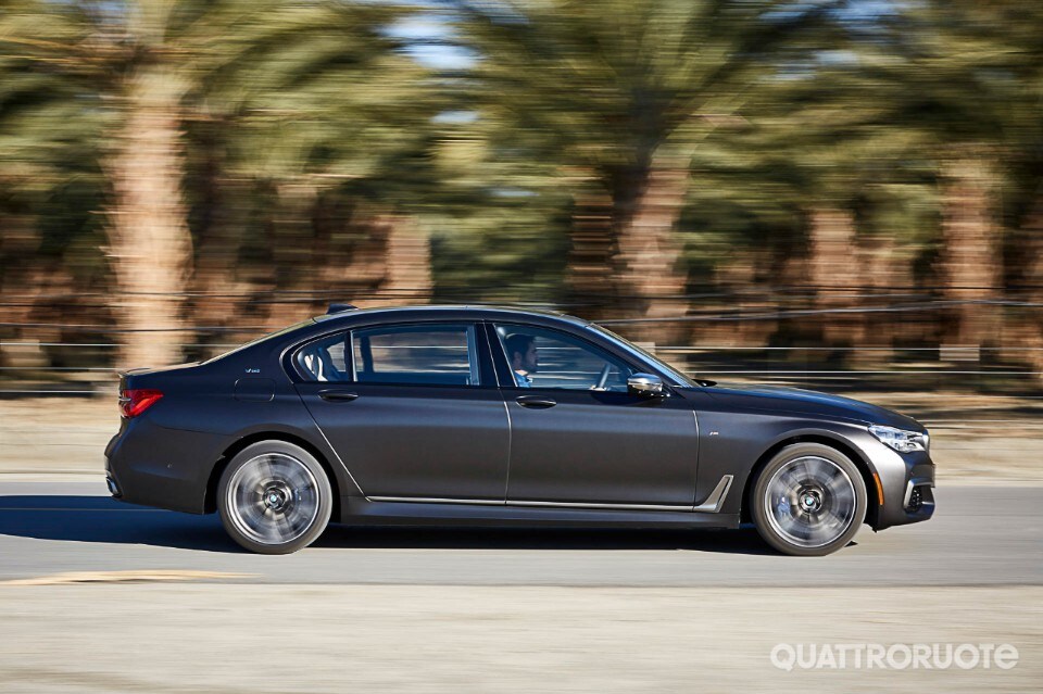BMW M760 Li xDrive - Primo Contatto e Opinioni - L'ammiraglia che non ...