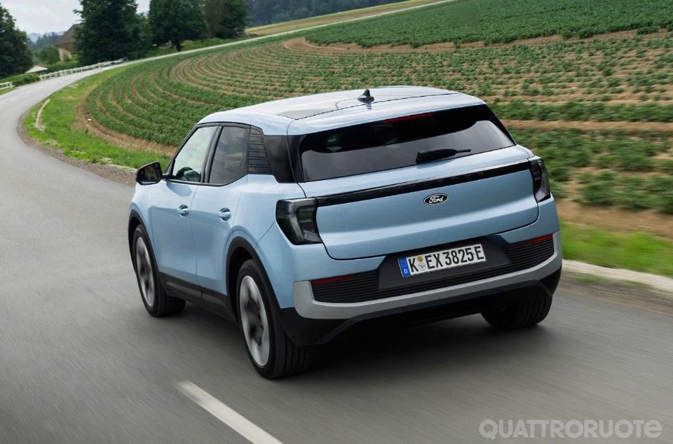 Ford Explorer elettrica: dimensioni, motore, autonomia, interni, prezzo ...