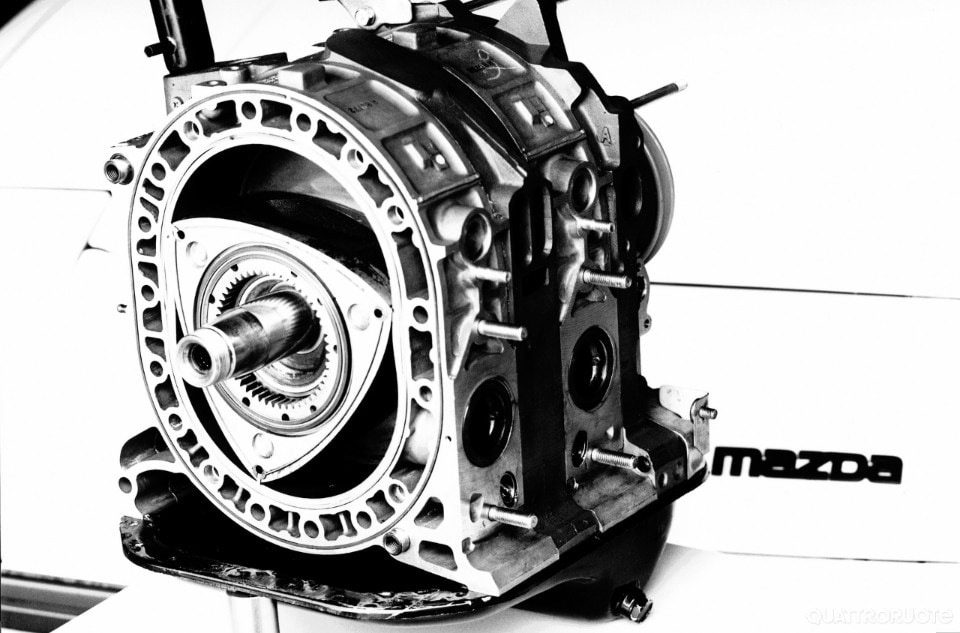 Il motore Wankel è tornato sulla Mazda MX-30: ecco la sua storia e come funziona | Quattroruote.it