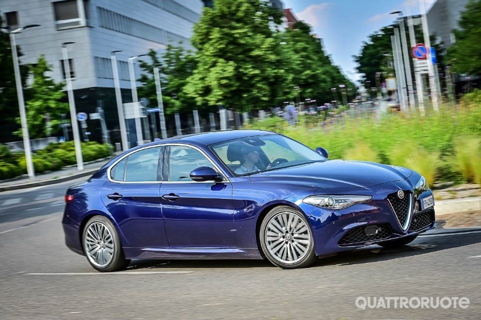 Alfa Romeo Giulia - Prova e Opinioni - La Prova Della Super 2.2 TD 180 ...